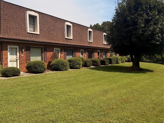 103 Crestlane Drive # C