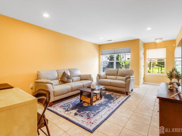 103 Creststone Circle