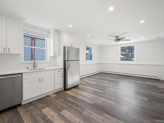 103 Croton Avenue 4