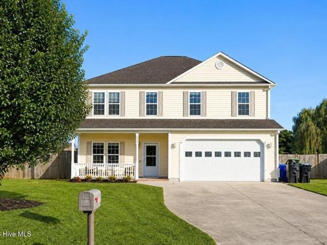 103 Amberwine Cir, Richlands, NC 28574