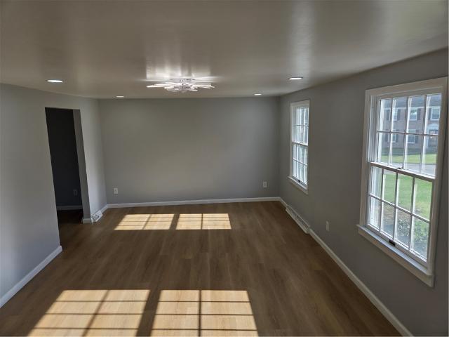 103 Autumn Dr