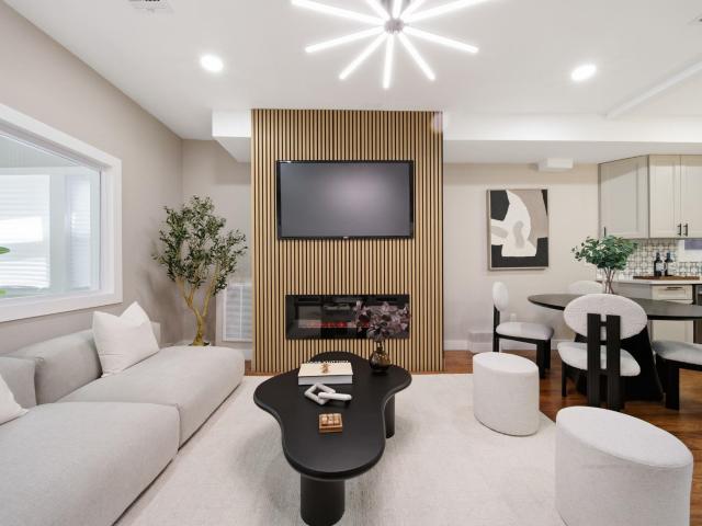 103 Boyd Ave