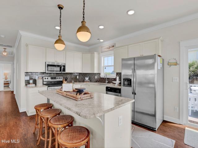 103 Beachwood Drive