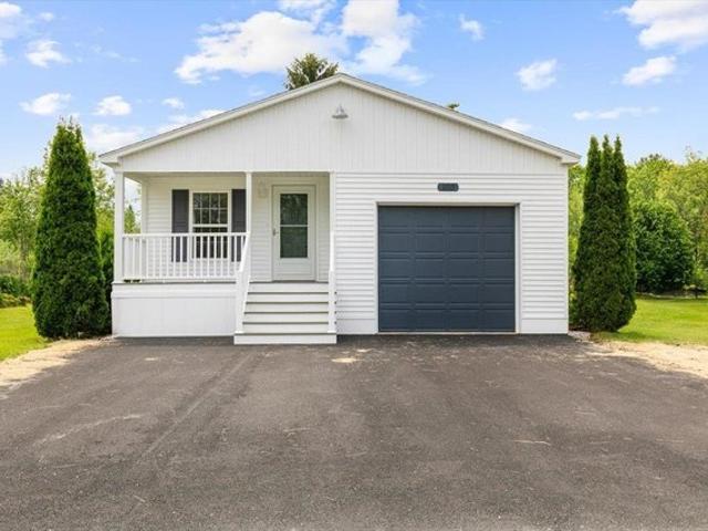 103 Bluefish Blvd, Portsmouth, NH 03801