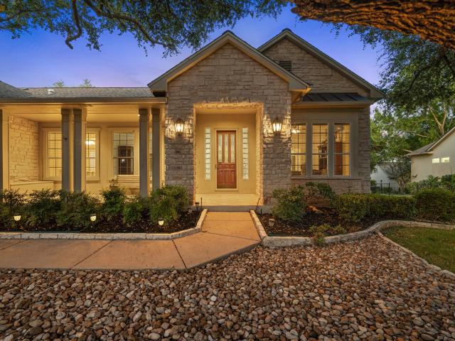 103 Black Walnut Cir