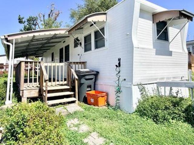 103 Bratton Dr, Norristown, PA 19403