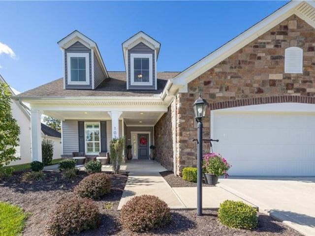 103 Bridle Ln, Washington, PA 15301