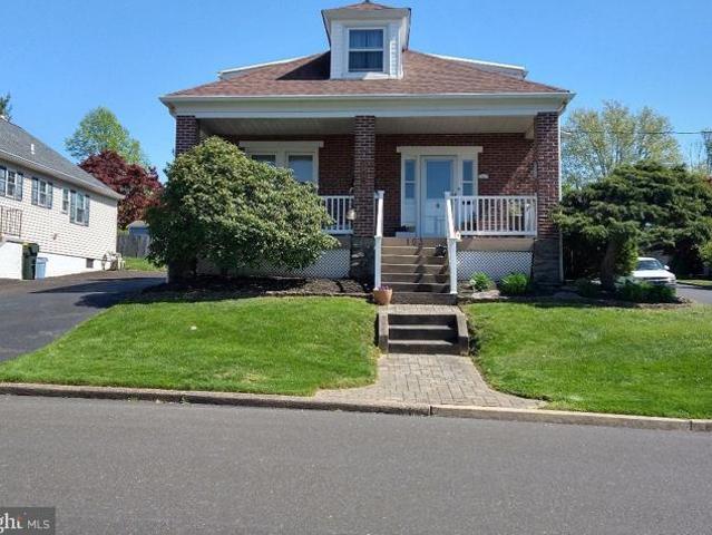 103 Gilpin Rd, Willow Grove, PA 19090