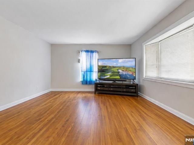 103 Glenbrook Parkway