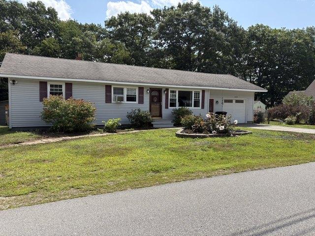 103 Grammar St, Sanford, ME 04073