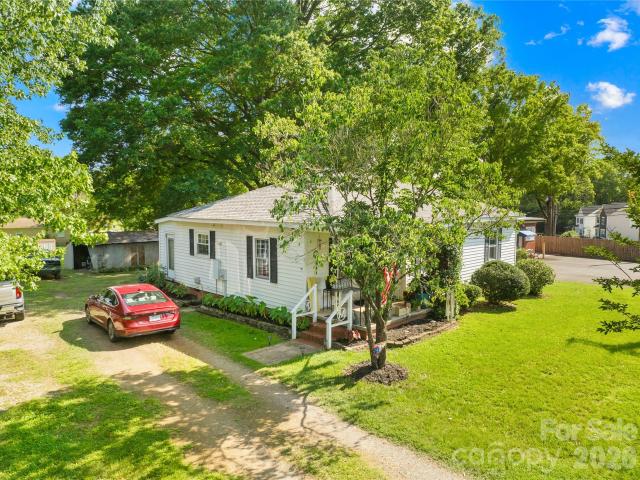 103 Greenway Drive