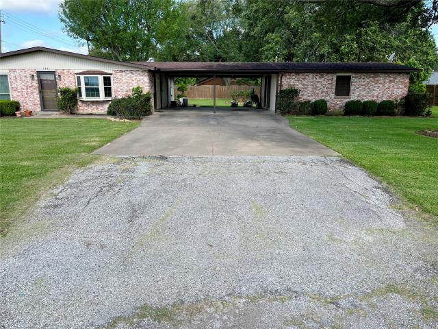 103 Greenbriar Drive