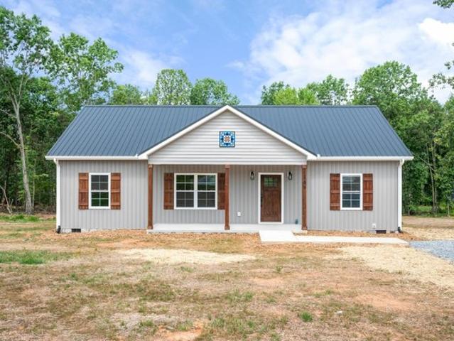 103 Greenhouse Rd, Rustburg, VA 24588