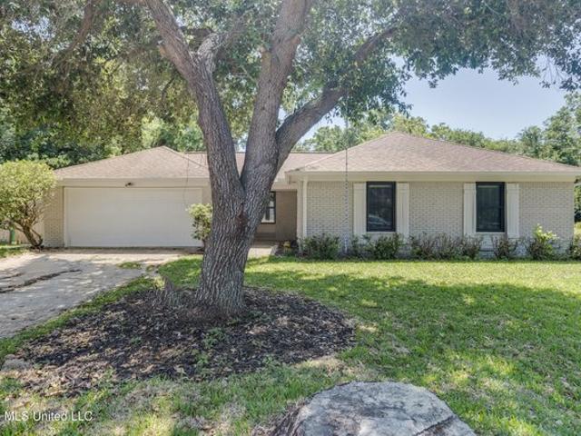 103 Dogwood Dr, Gulfport, MS 39507