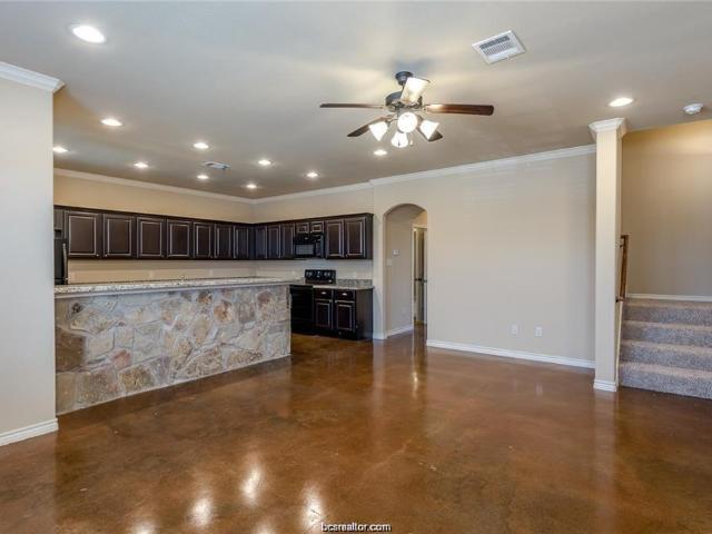103 Deacon Dr W, College Station, TX 77845 | MLS #26000