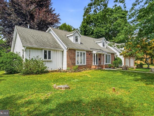 103 E Winchester Avenue