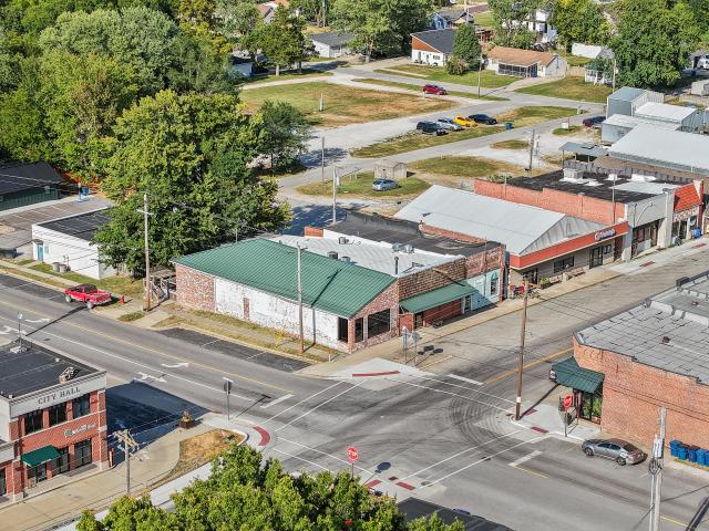103 e broadway