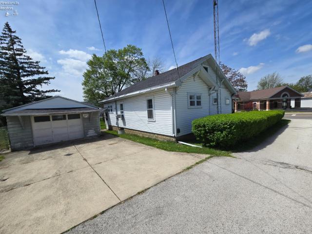 103 E Fremont Street