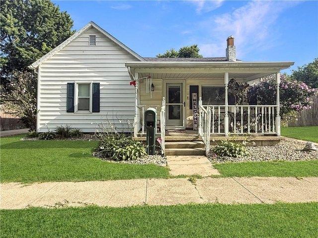 103 E Jefferson Ave, Casey, IL 62420