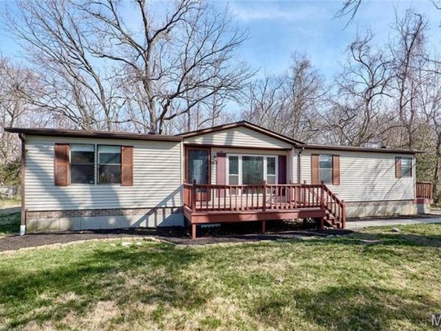 103 E Lark Dr Unit A, Fenton, MO 63026