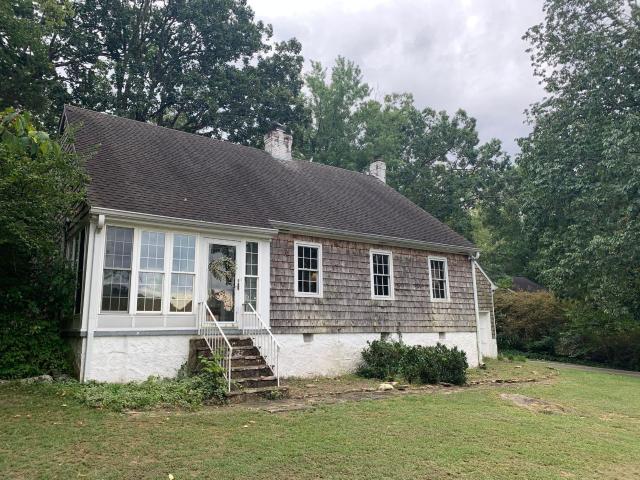 103 E Palisades Drive