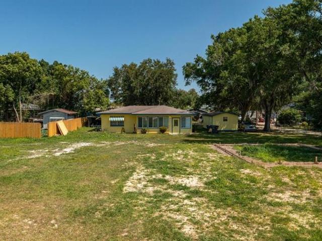 103 Eagle Lake Loop Rd, Winter Haven, FL 33884