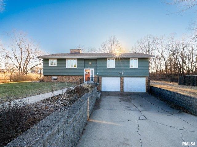 103 Edgebrook Ct, Washburn, IL 61570