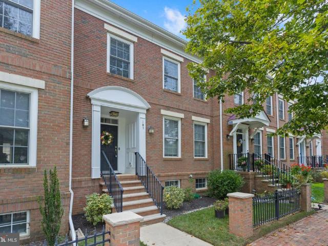 103 Ely Crescent