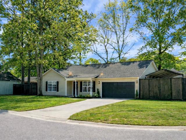 103 Equestrian Court