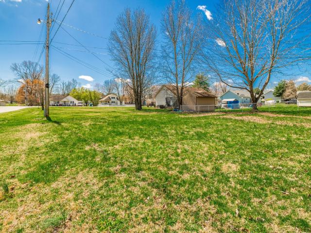 103 Forrest Ln