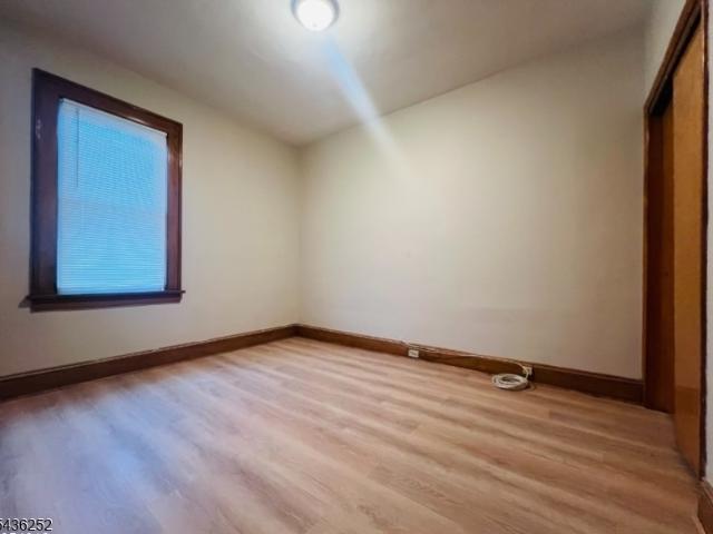103 Knapp Ave # 2