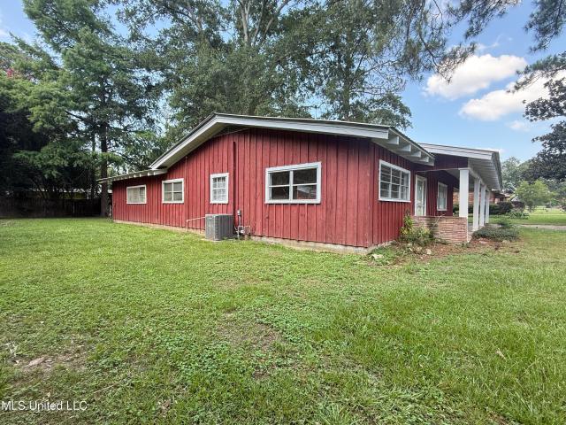 103 Houston St, Crystal Springs, MS 39059 | MLS #4120 | Compass