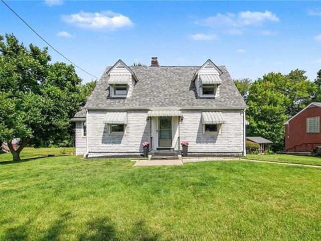 103 Hoover Blvd, Aliquippa, PA 15001