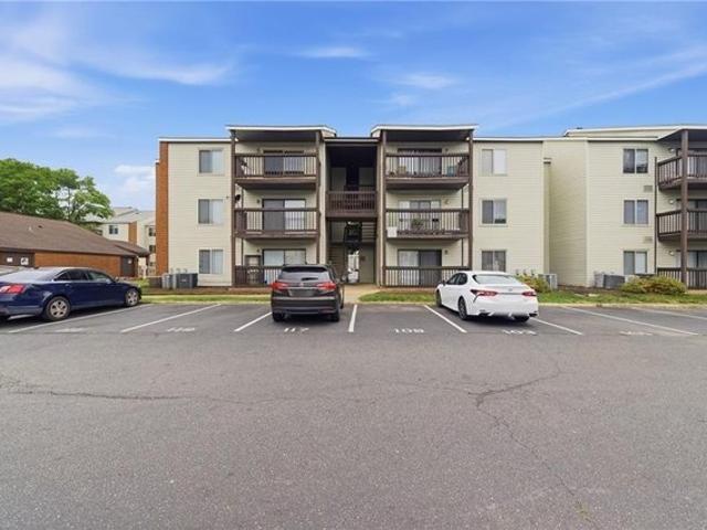 103 Haverford Ct Unit 2, Hampton, VA 23666