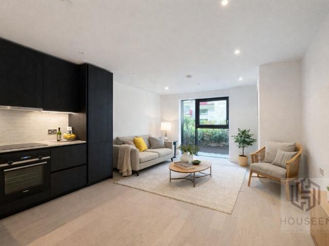 103 Hawksbury Heights, 11 Hewson Way SE17, 1 bed flat to rent, £2,750 pcm | PrimeLocation