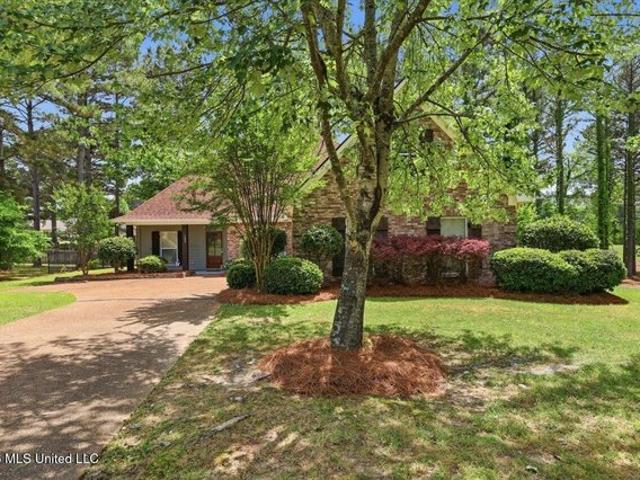 103 Hartfield Dr, Madison, MS 39110