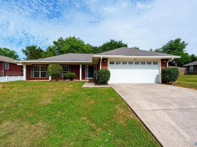 103 Harvest Glen Ln, Harvest, AL 35749