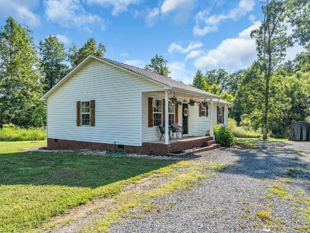 103 Highland Dr