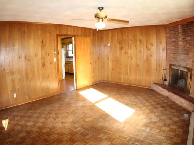 103 Hillcrest Court