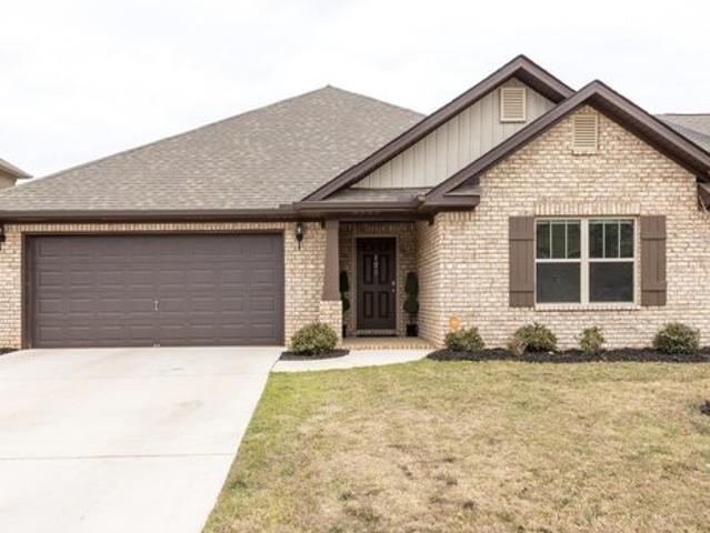 103 Hillis Ln, Hazel Green, AL 35750