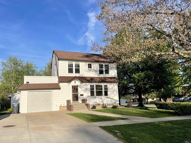 103 Hudson St, Storm Lake, IA 50588