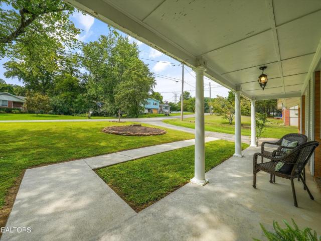 103 Iona Circle
