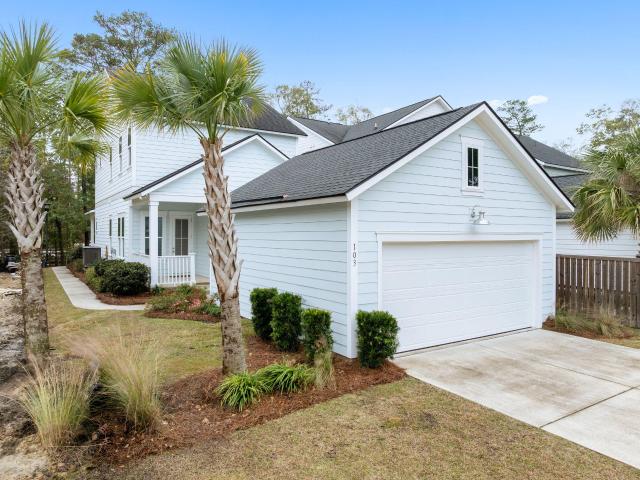 103 Ilderton St, Summerville, SC 29483 | MLS #25032 | Compass