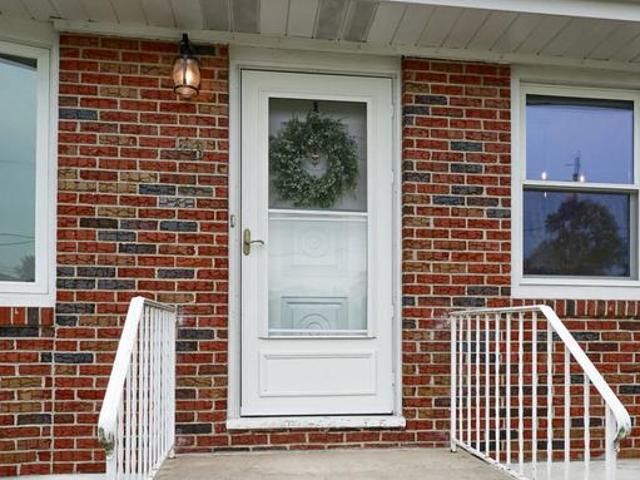 103 Oak Knoll Road