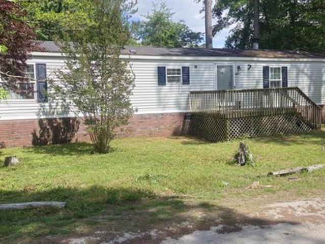 103 Old Fountain Rd, Richlands, NC 28574