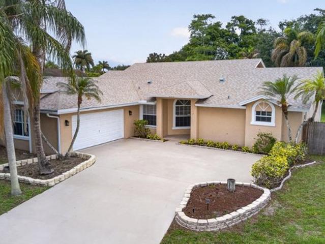 103 Oxford Ct, Royal Palm Beach, FL 33411