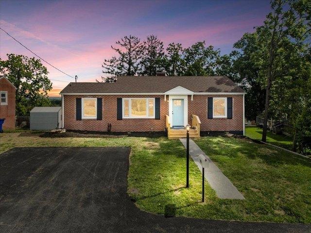 103 Longview Dr, Christiansburg, VA 24073