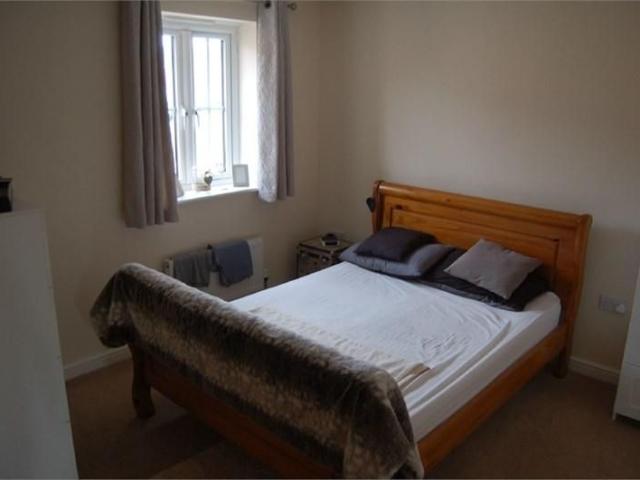 103 Lonydd Glas, Llanharan, Rhondda Cynon Taff, CF72 9FW