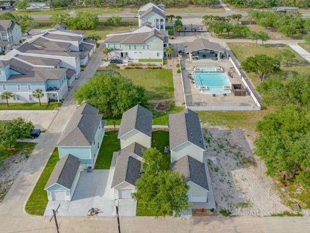 103 Lavaca Cir, Rockport, TX 78382 | MLS #437183