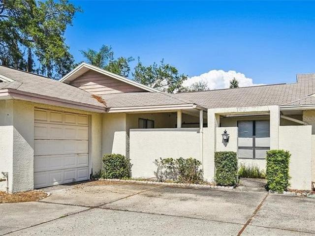 103 Lakeside Colony Dr, Tarpon Springs, FL 34689
